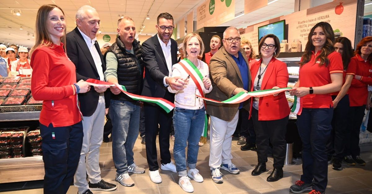 Conad Superstore in Chiaravalle inaugurated: Mayor Cristina Amicucci ...